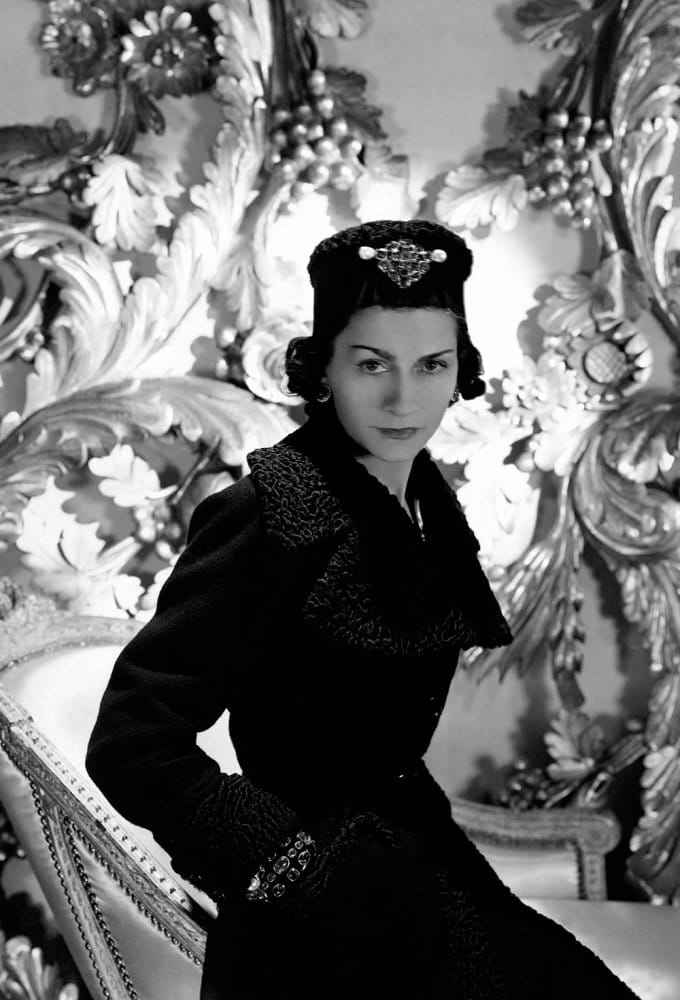 Coco Chanel : O Ícone da Moda que Revolucionou o Século XX